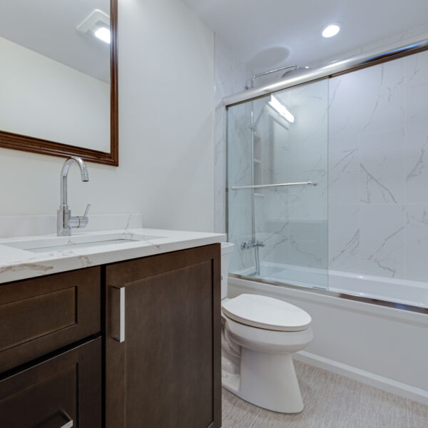 Bathroom Quartz Countertops Calacatta Mystic