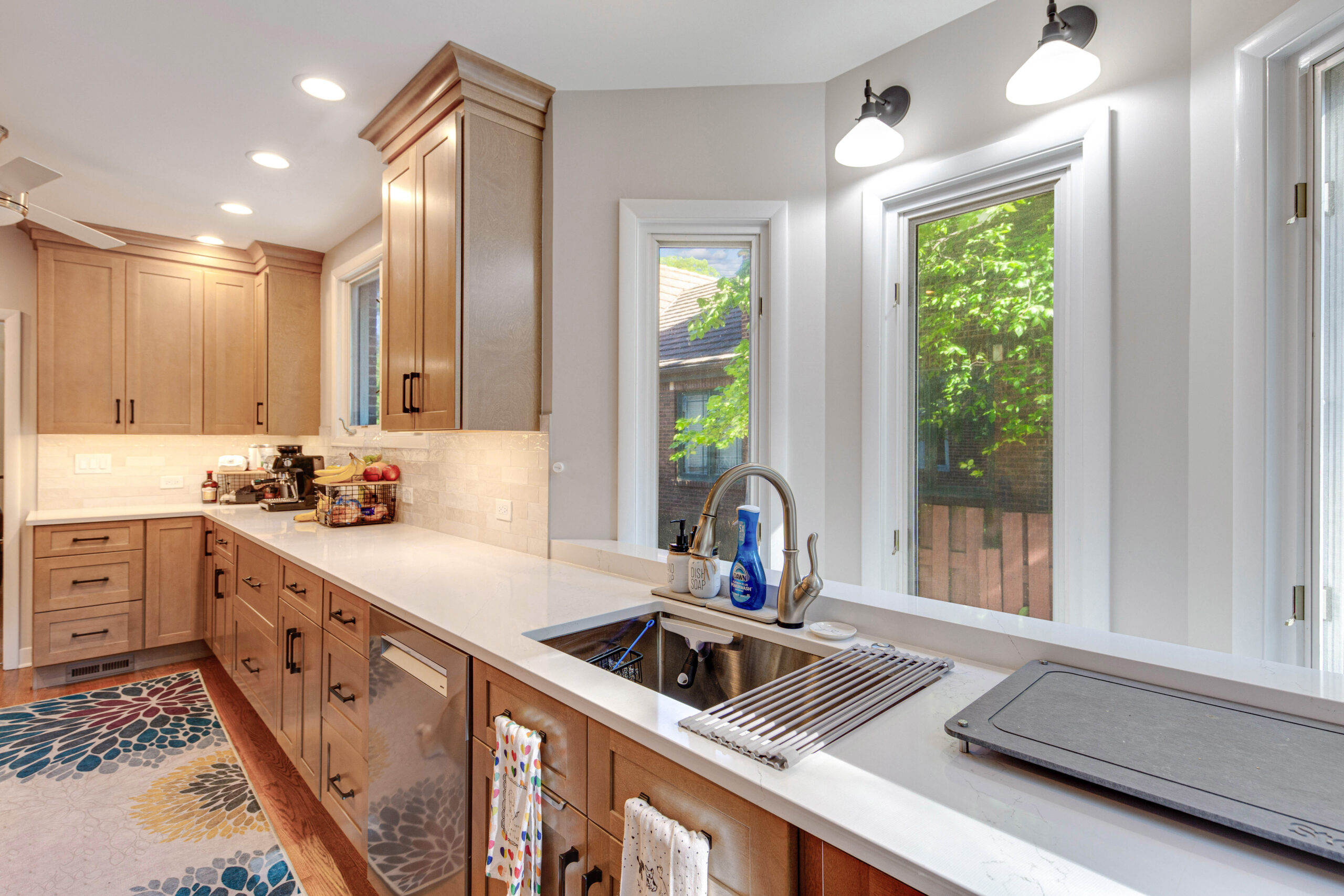 Stylish Quartz Countertops in Park Ridge: Calacatta Milano Quartz ...